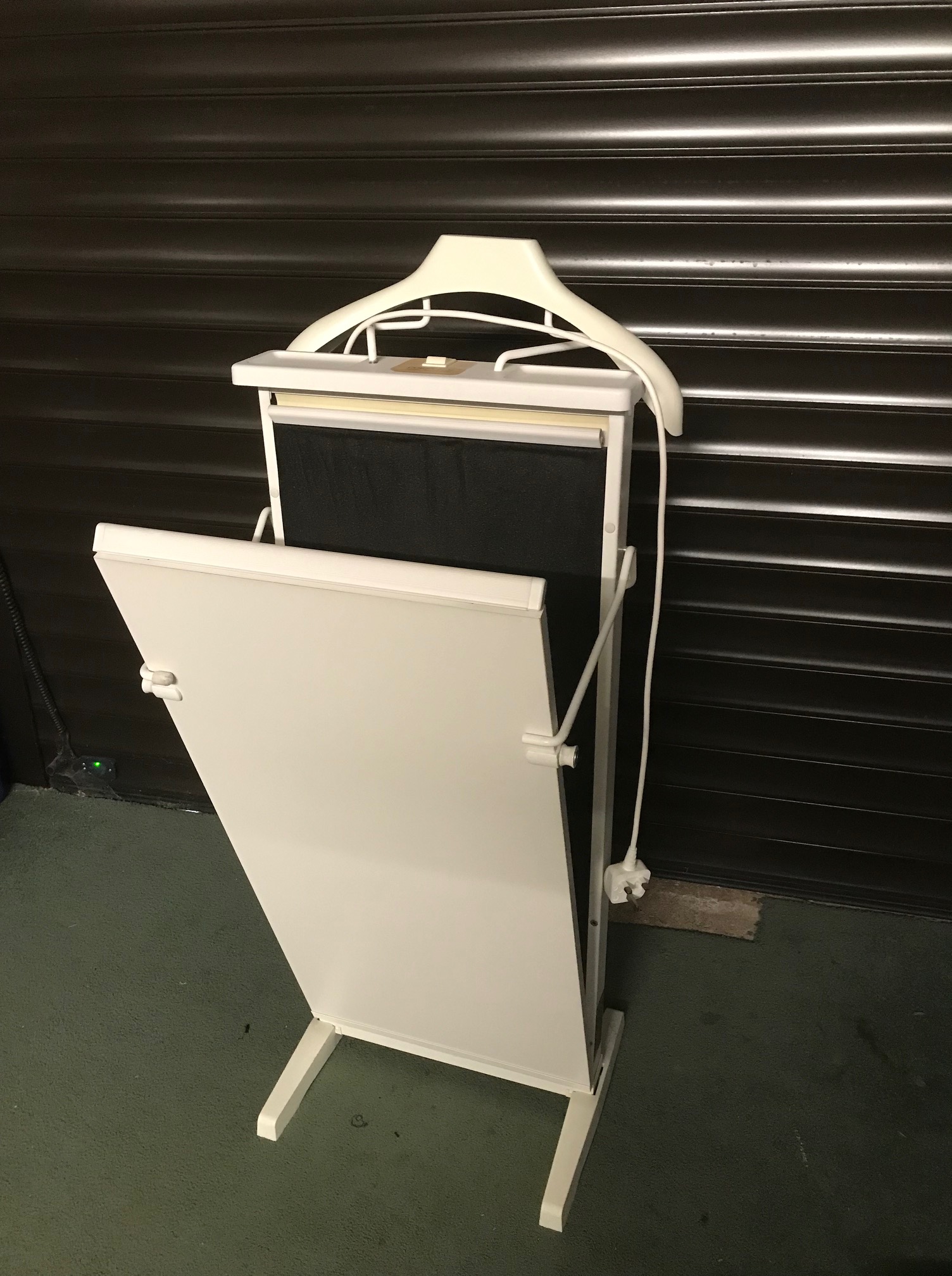 Trouser Press Free to Collector – Wootton Courtenay