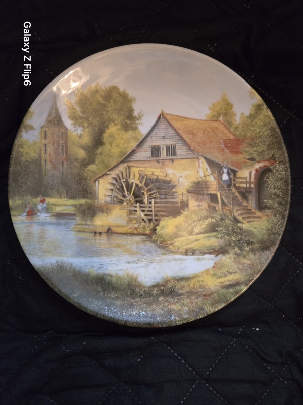 Collectors’ Plates On Sale – Wootton Courtenay